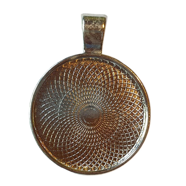 Silver plated pendant round 2.5cm – Mosaic Bazaar